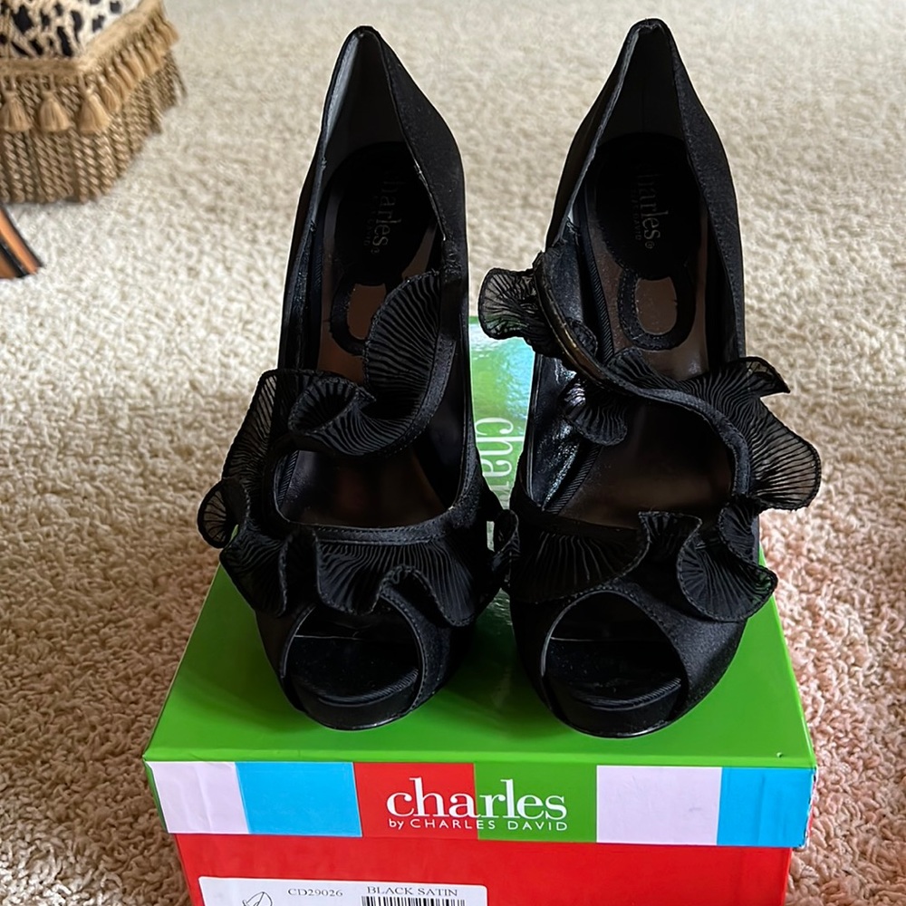 Charles David Black Satin Pumps - Gem